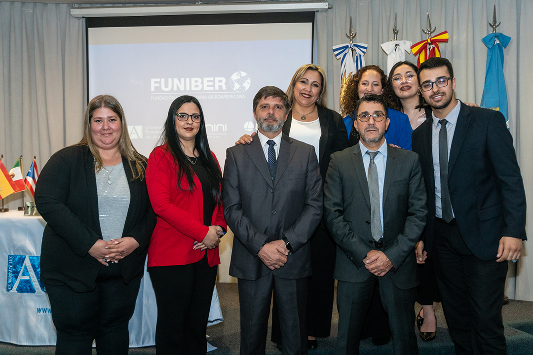 UNINI México realiza la entrega de títulos de posgrado en una ceremonia ...