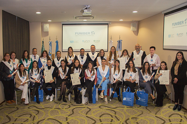 UNINI México organiza una ceremonia de entrega de diplomas a ...