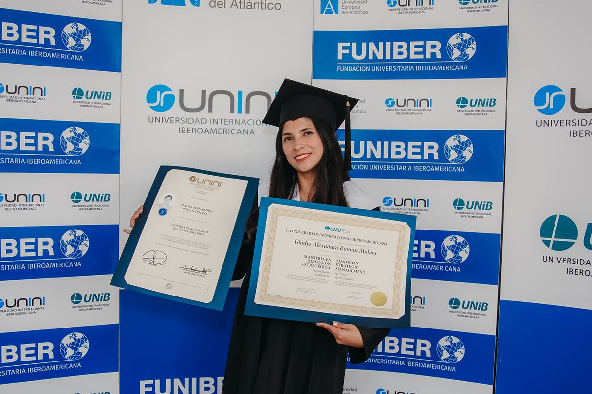 UNINI México celebra la entrega de títulos a estudiantes de Ecuador ...