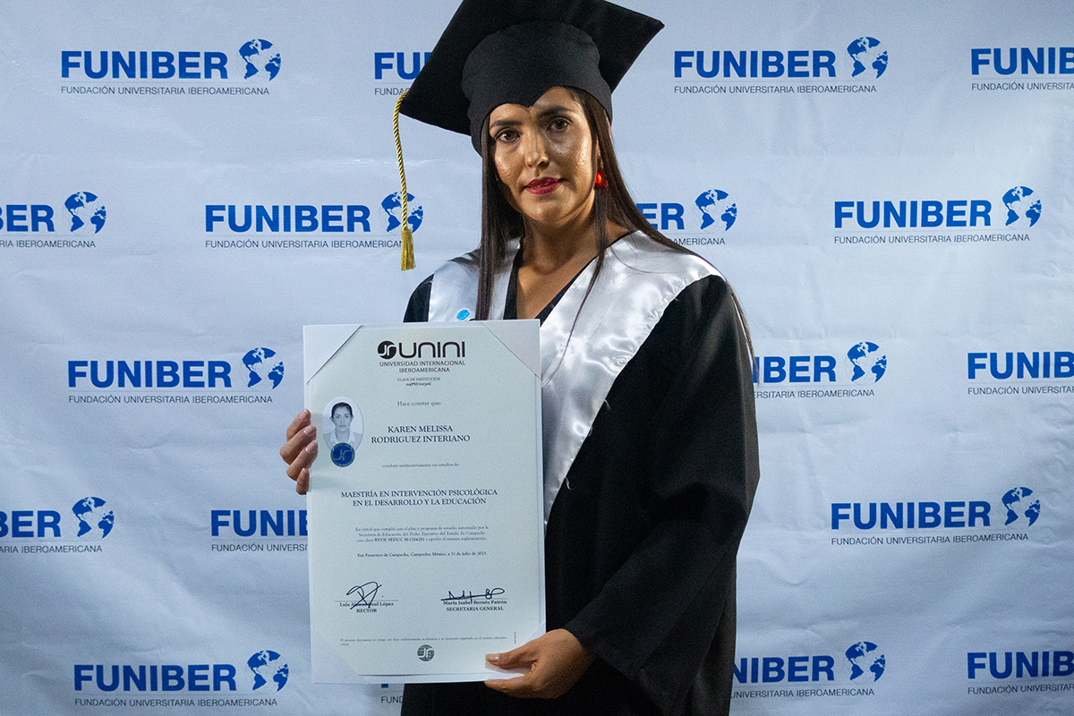 UNINI México realiza una entrega de títulos a estudiantes Hondureños