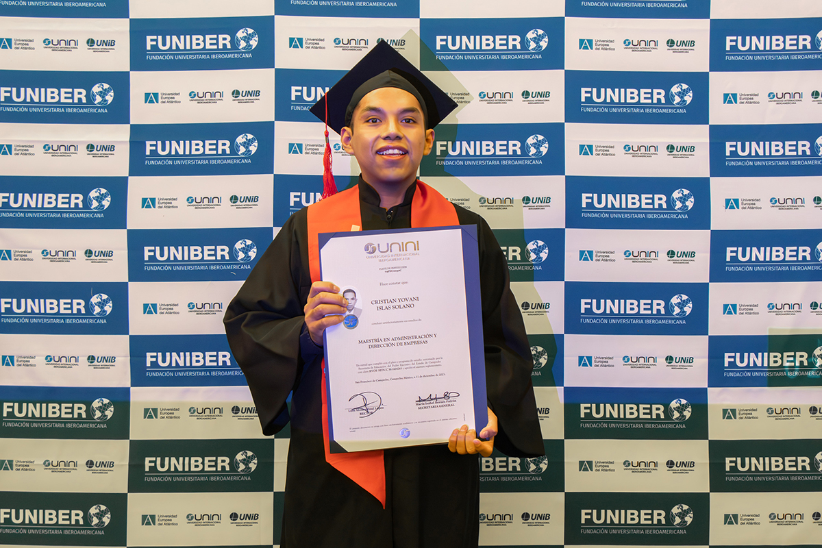 UNINI organiza una ceremonia de entrega de diplomas