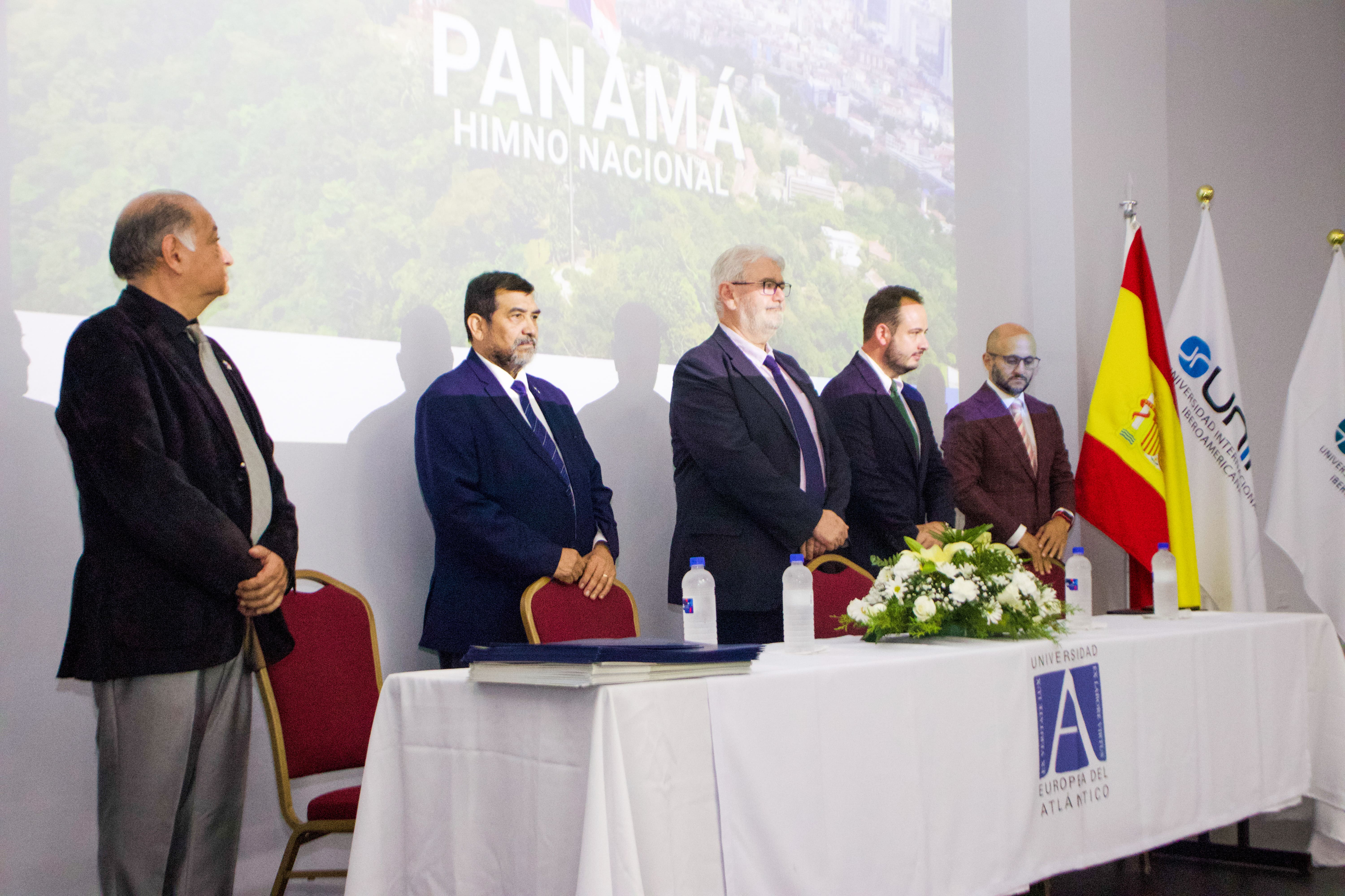 UNINI México organiza una ceremonia de entrega de títulos en Panamá