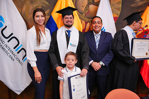 UNINI México celebra un acto de entrega de títulos para sus alumnos ...