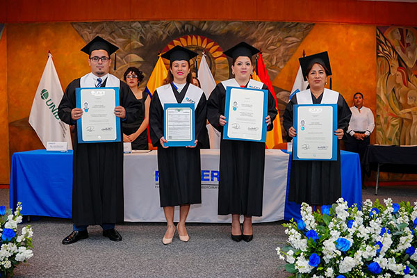 UNINI México celebra un acto de entrega de títulos para sus alumnos ...