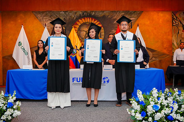 UNINI México celebra un acto de entrega de títulos para sus alumnos ...