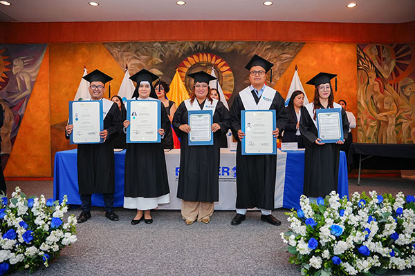 UNINI México celebra un acto de entrega de títulos para sus alumnos ...