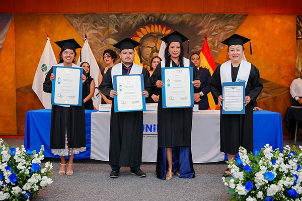 UNINI México celebra un acto de entrega de títulos para sus alumnos ...